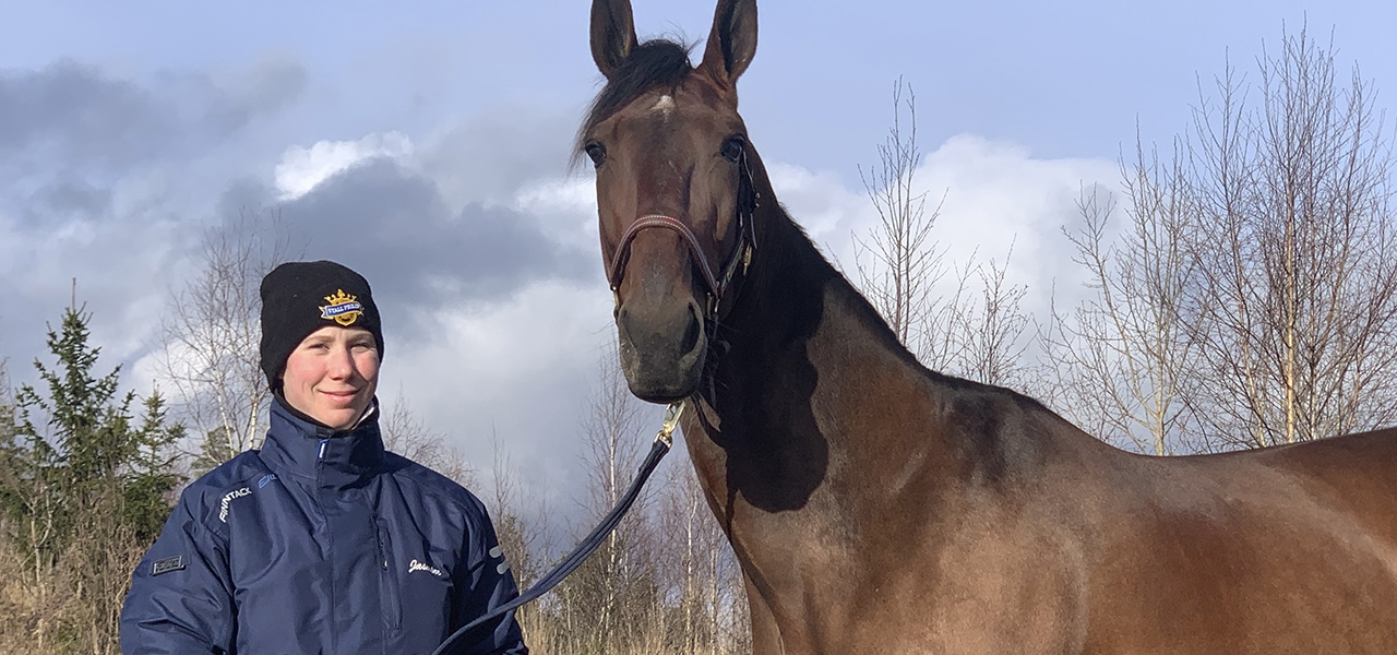 HALLÅ DÄR JASMINE ISING... Proffstränare Solvalla